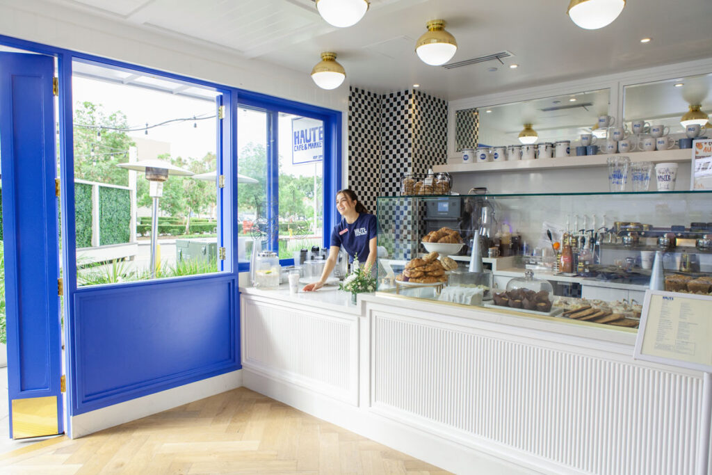 About Us - Haute Cafe